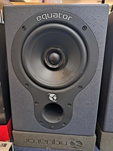 Gear Hunter | Equator D5 Monitor